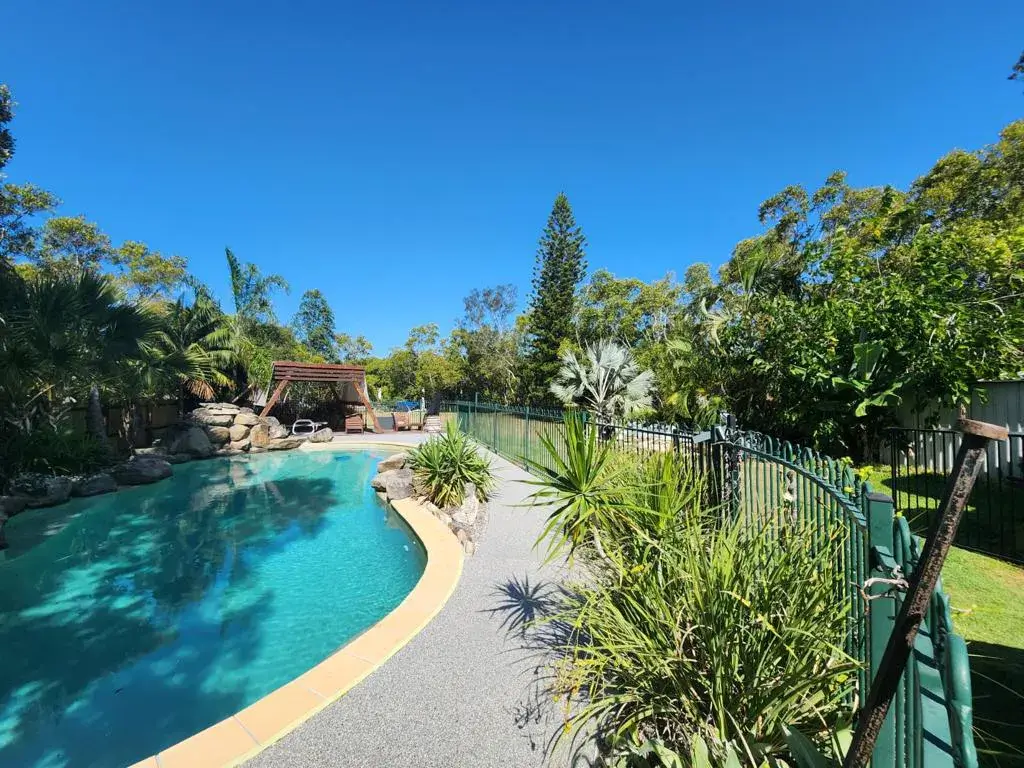 How do you maintain porous paving around a pool? - Heritage Porous Paving